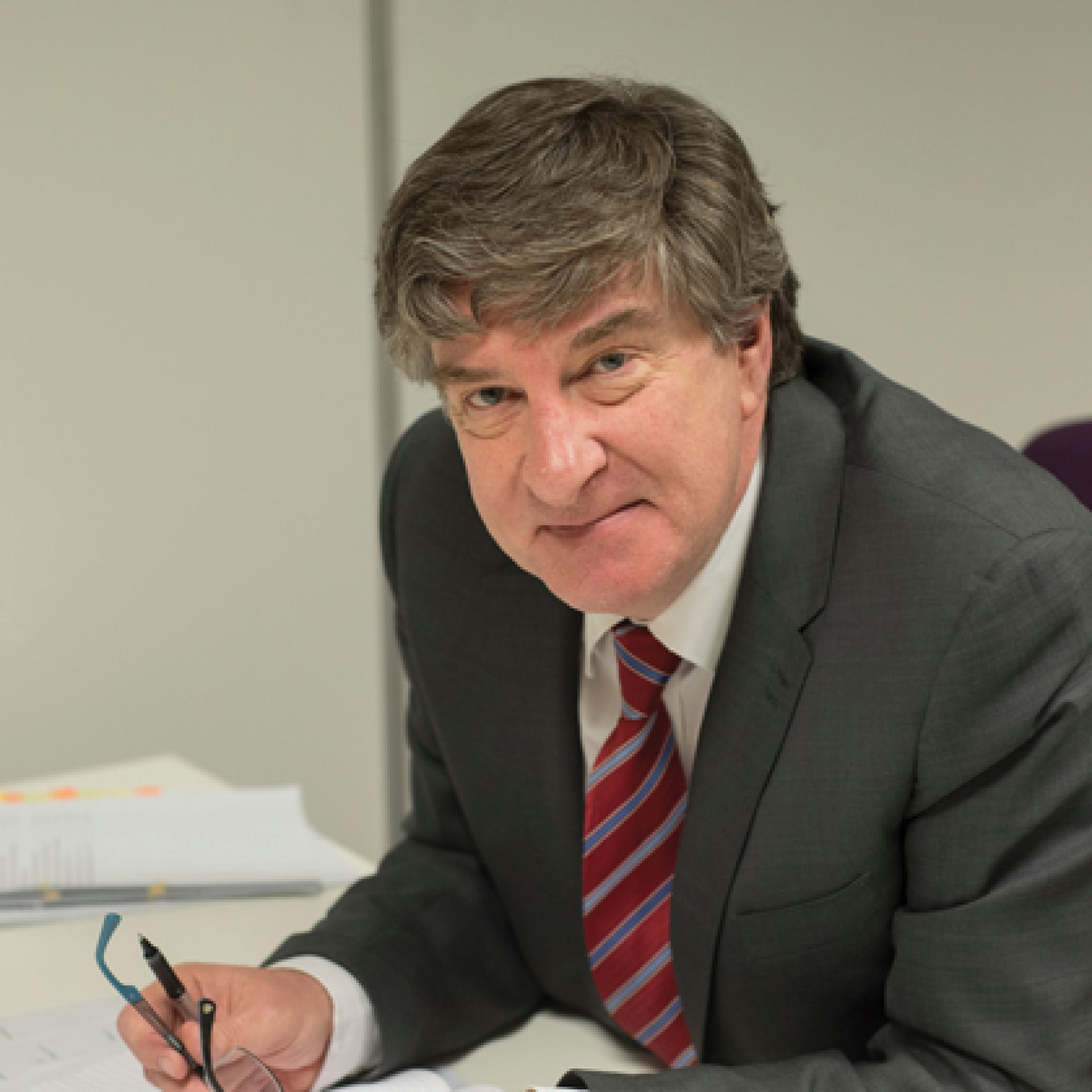 Teaching school hubs: DfE sneaks in £25m saving