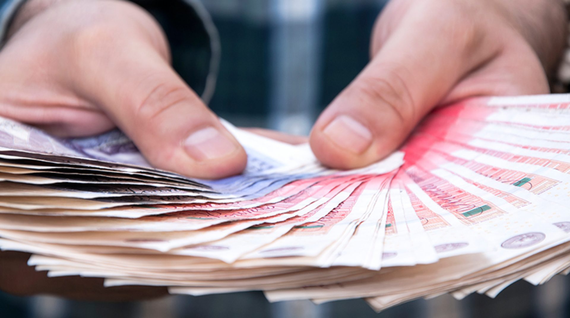 £3k teachers retention bonuses: how they will work