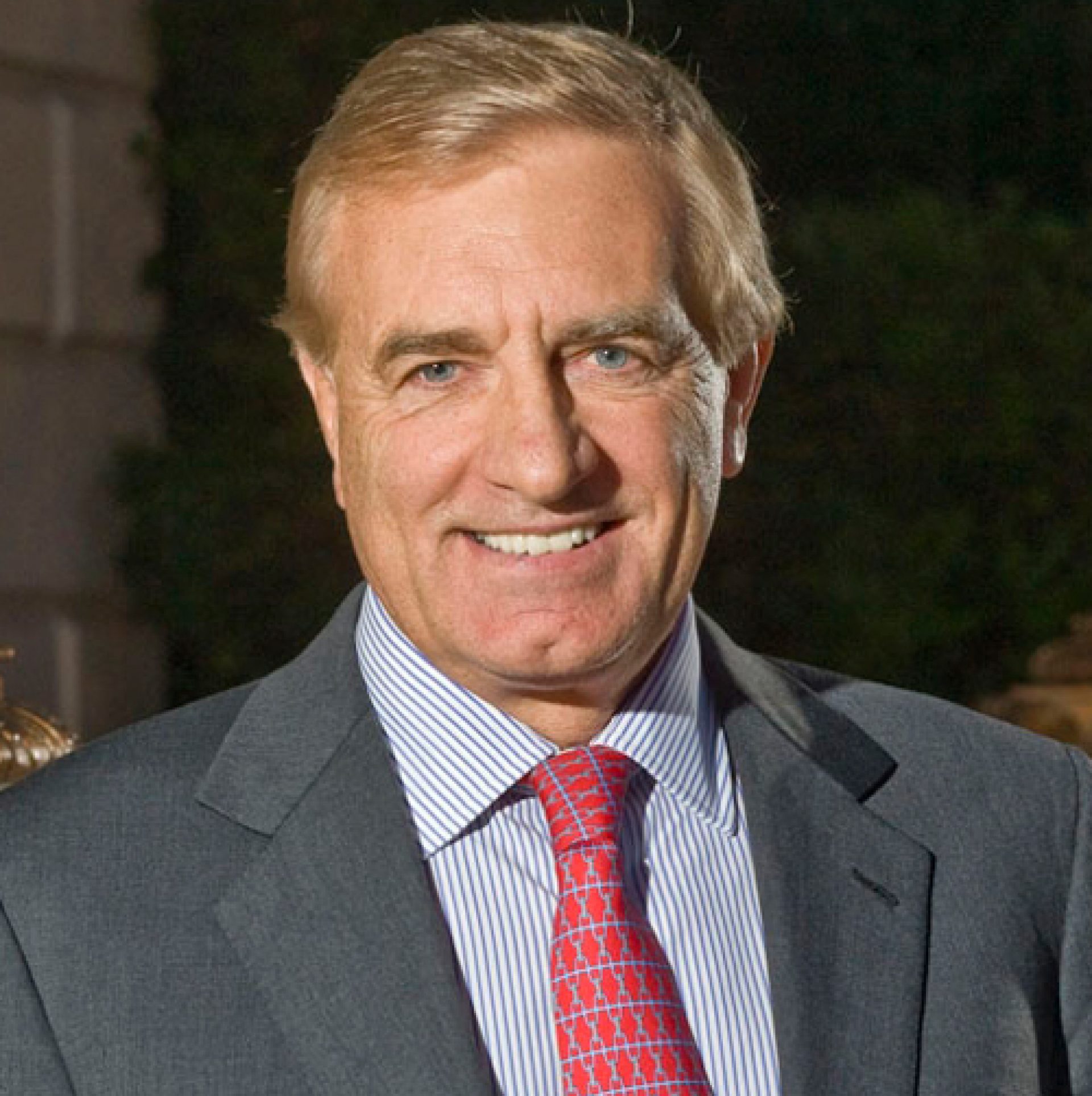 Teachers at affluent schools more likely to face parent grade pressure ...