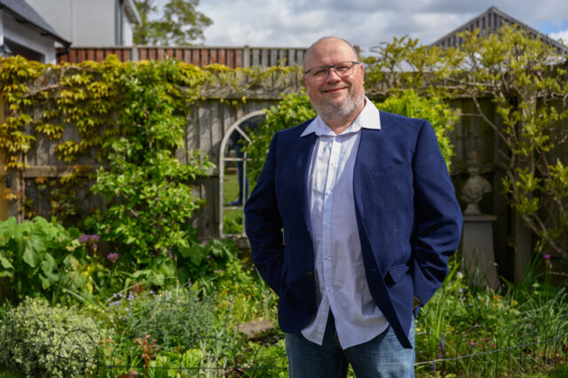 Head turned sci fi novelist and teacher trainer Alex Prior