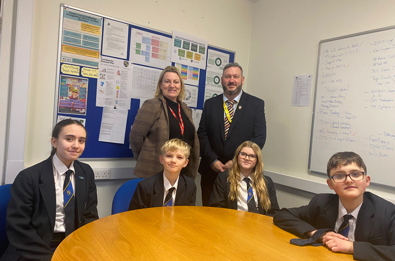 The schools waging war on smartphones