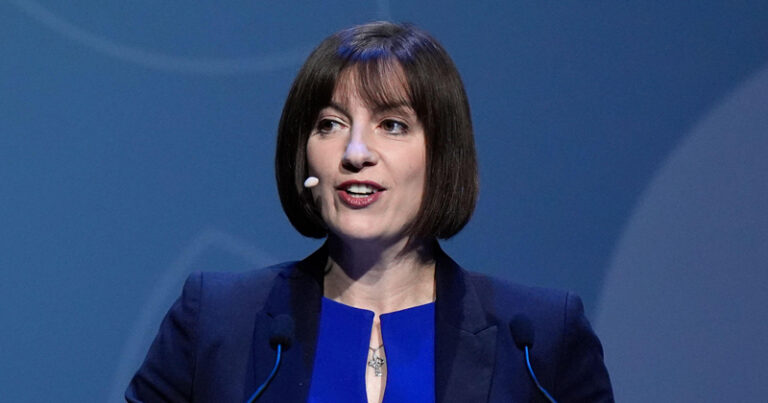 £23m expansion of school edtech and AI pilot announced